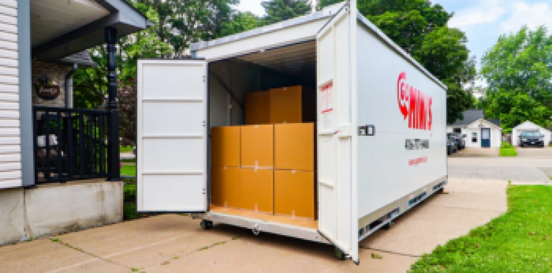 Go Mini’s Portable Storage vs. Self-Storage in Toronto
